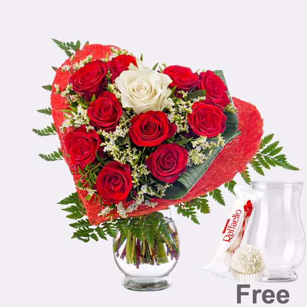 Send flowers with a free gift | FloraPrima flower delivery service